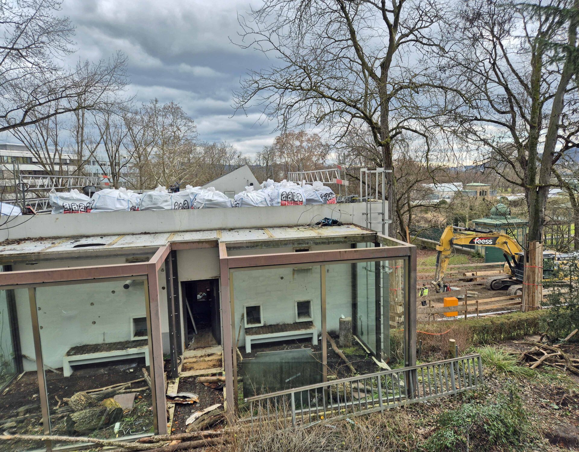 Abriss Schwingaffenhaus hat begonnen - Freunde und Förderer der Wilhelma